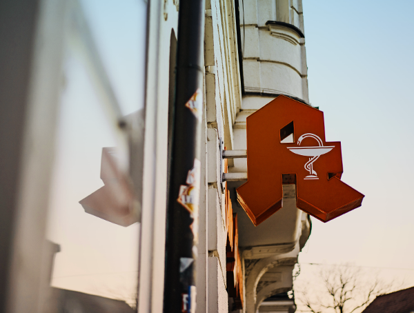 Indikationscheck Lunivia: Zopiclon vs. Eszopiclon - PTA IN LOVE